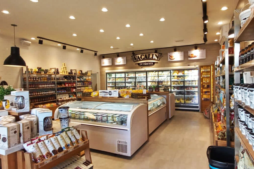 Reapertura de la tienda de Vacalin en Flores - Thebrandsoup.com